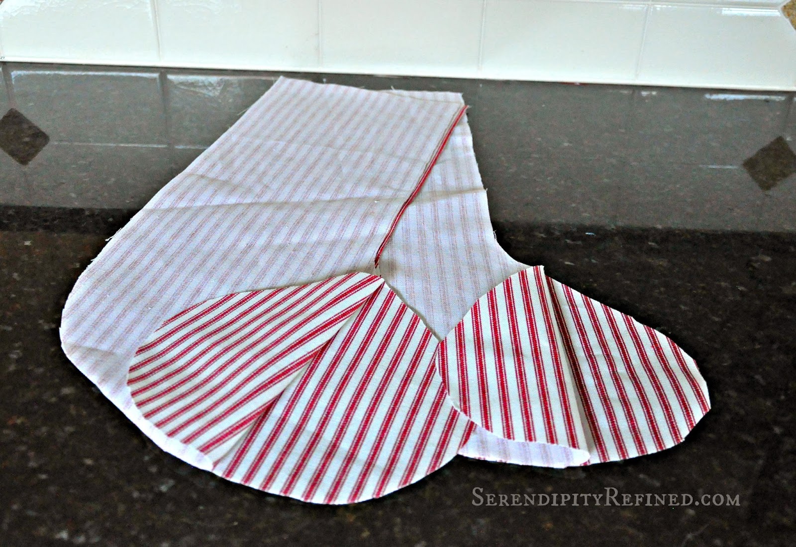 Serendipity Refined Blog: How to Make A Christmas Stocking (Free Pattern)