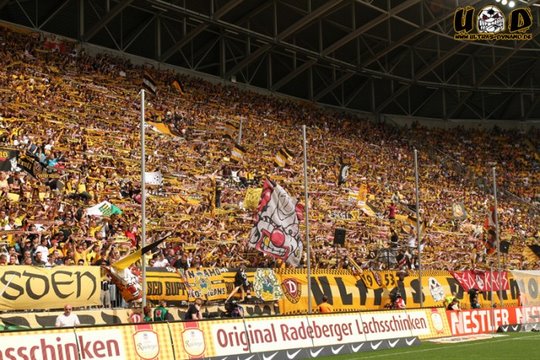 .::Sportlich-Elegant::. - Photo-Video-MatchReports | Ultras, Tifo ...