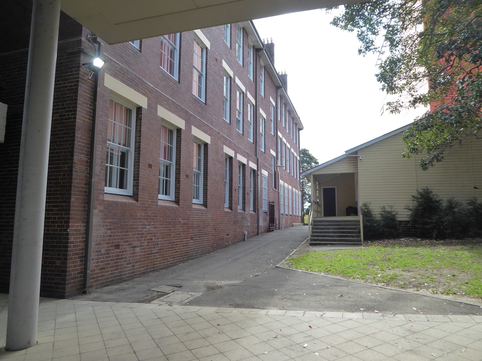 Ray's Retirement: A visit to Fort Street High School