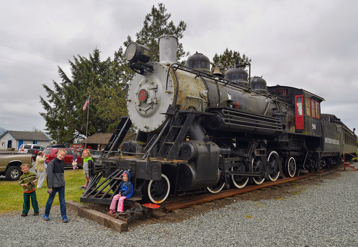 A school of fish: Oregon Steam Train
