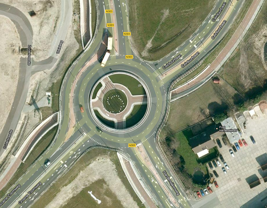 Turbo roundabout with suspended bicycle path - De Snelbinder, Naaldwijk ...