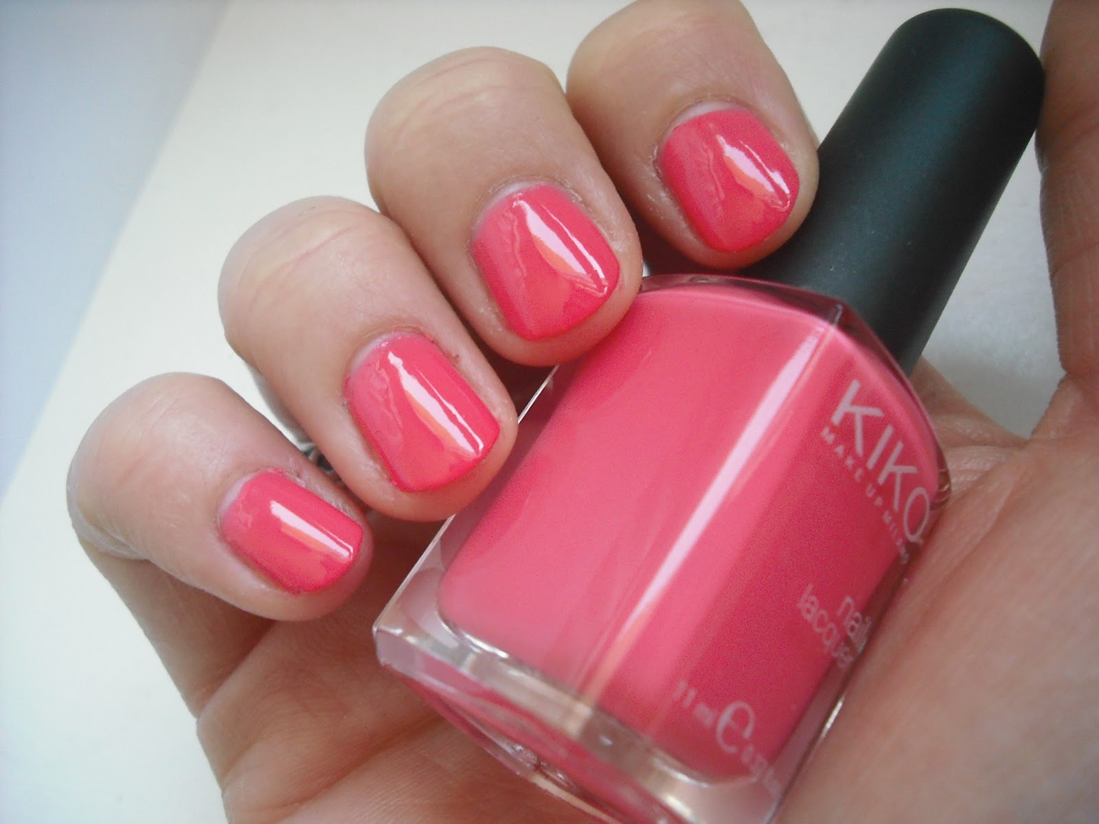 Revue du vernis Kiko Strawberry Pink : Océane s'invite sur le blog ...
