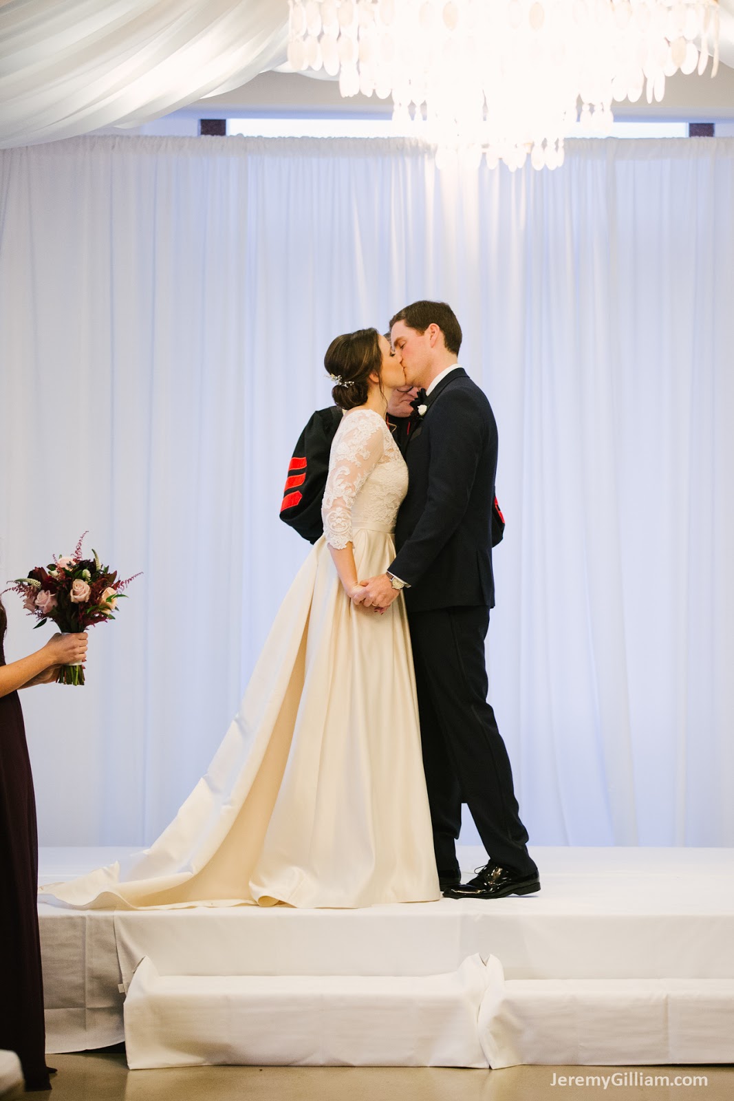 Fleurs de France: Grace & Sam Driscoll