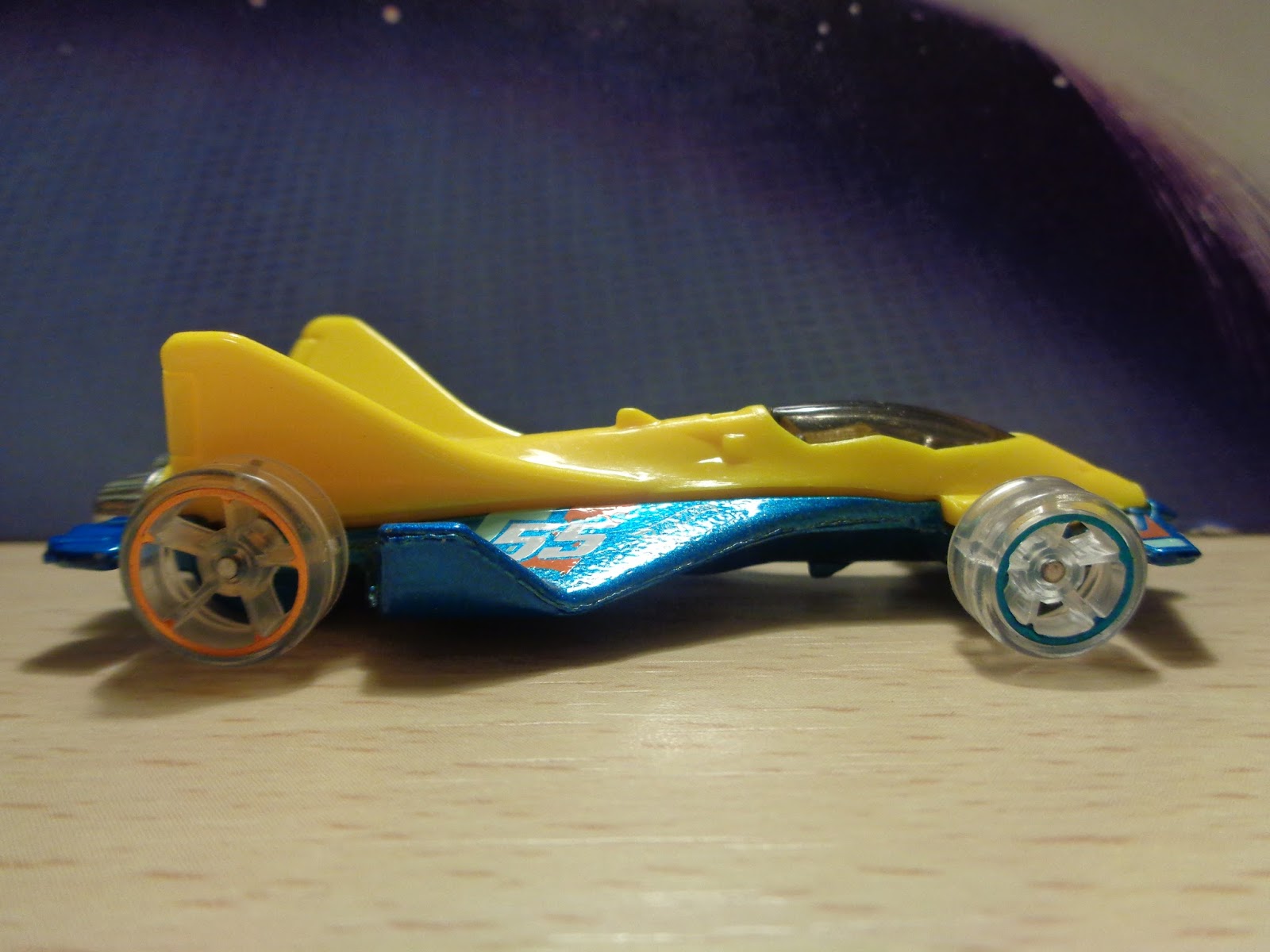 J And J Toys: Hot Wheels Cloud Cutter