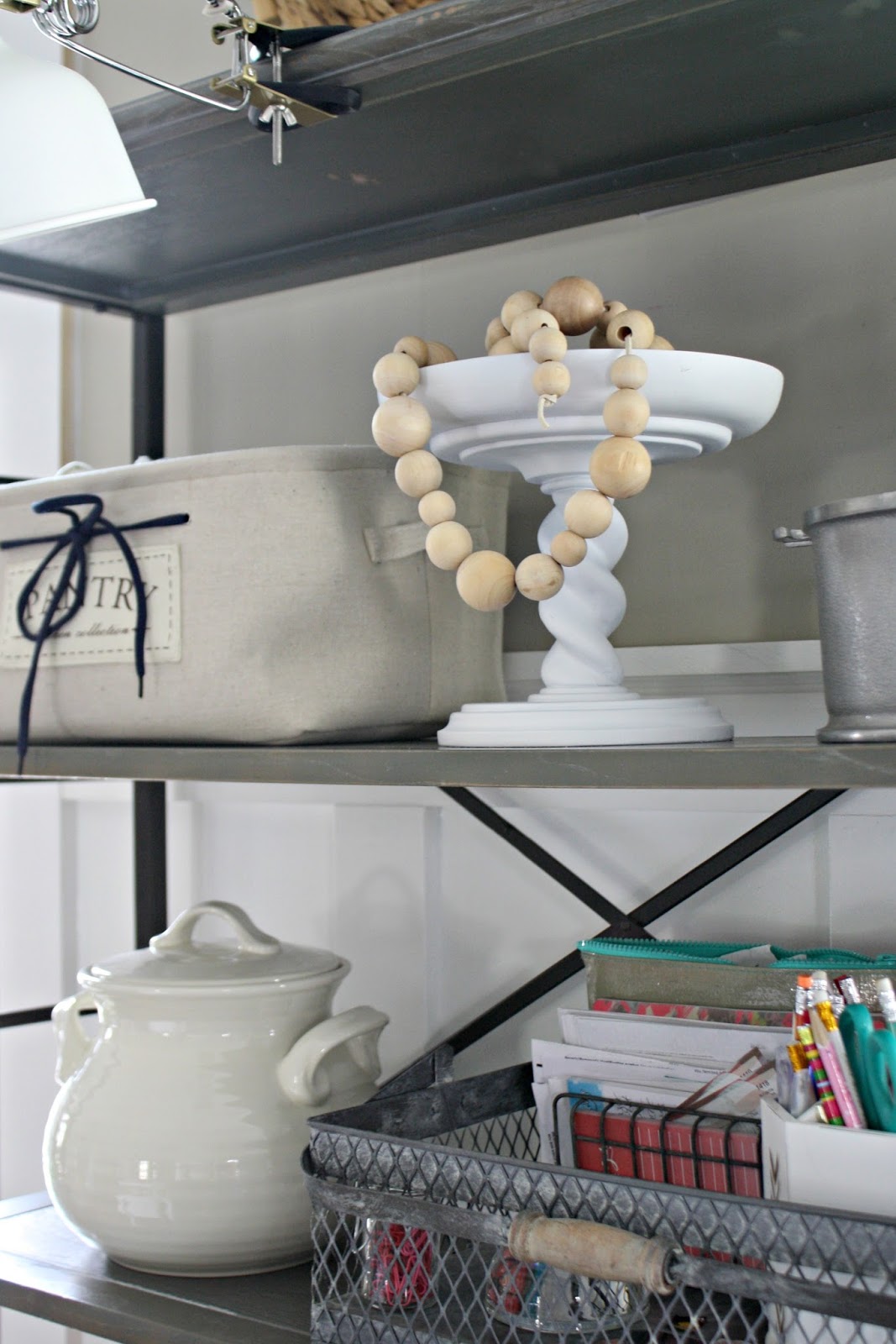 DIY wood bead garland | Thrifty Decor Chick | Thrifty DIY, Decor and ...