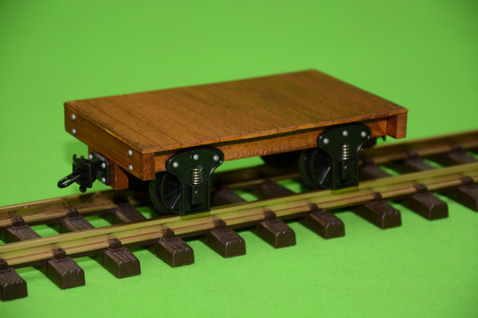 My Miniature Worlds: Handcrafted G-Scale flat car from Ebay and making ...