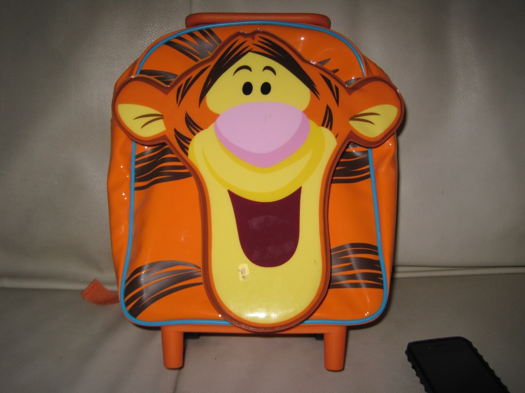 JuaiMurah: Disney Tigger Backpack Trolley Bag