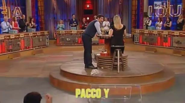 Affari Tuoi Sott'olio: La bellissima Anna Bevilacqua, nostra signora ...