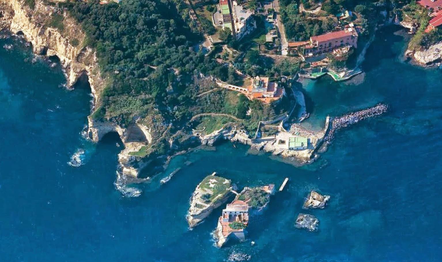 Gaiola Island, Naples, Italy - Most Amazing and Beautiful - Amaziful