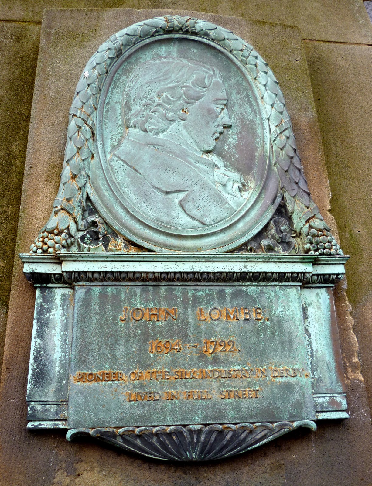 Dr Tony Shaw: The Plaques on Exeter Bridge, Derby, England