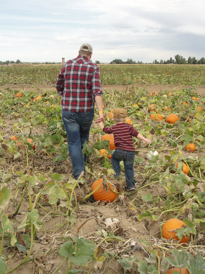 Wordless{ful} Wednesday: Trip to Anderson Farms - Building Our Story