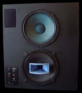 stereonomono - audio Hi Fi Compendium - 14 years on-line: UREI 813