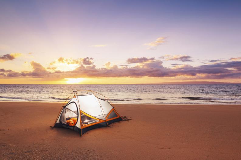 Vrdsrt: Consejos para acampar en la playa