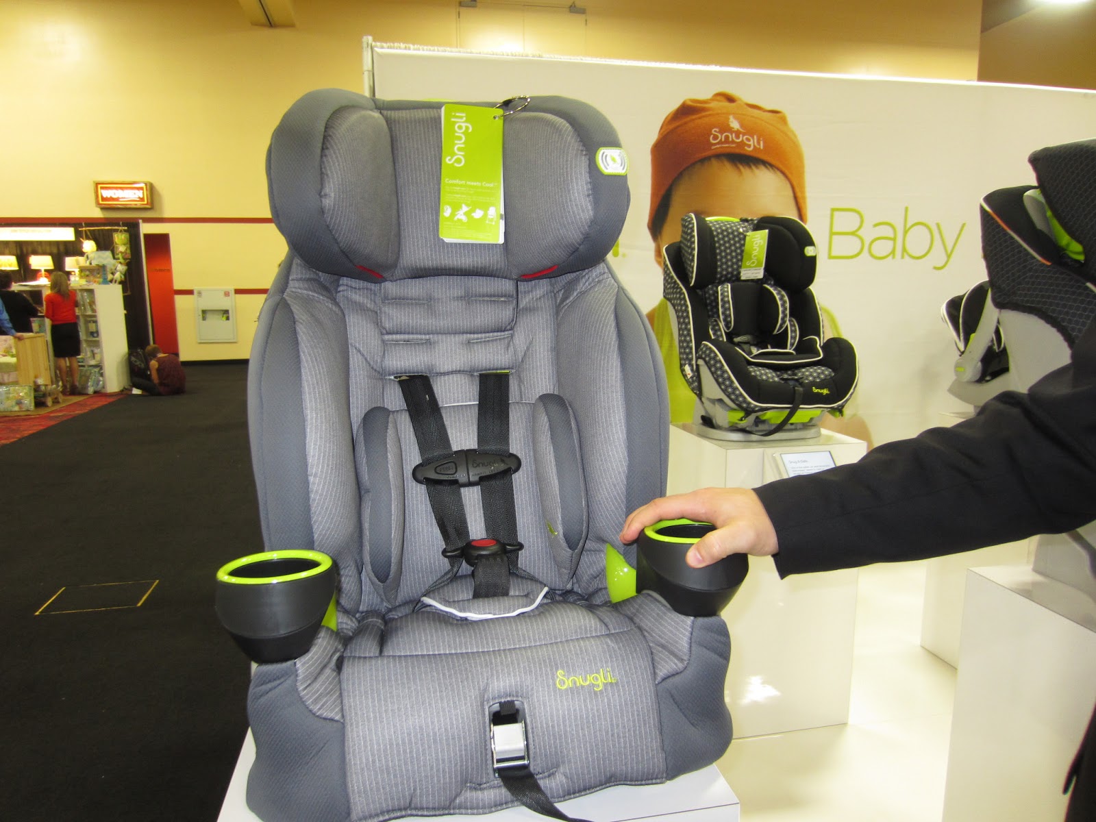StrollerQueenReviews: Snugli Car Seats, Snugli Carriers, Snugli Stroller
