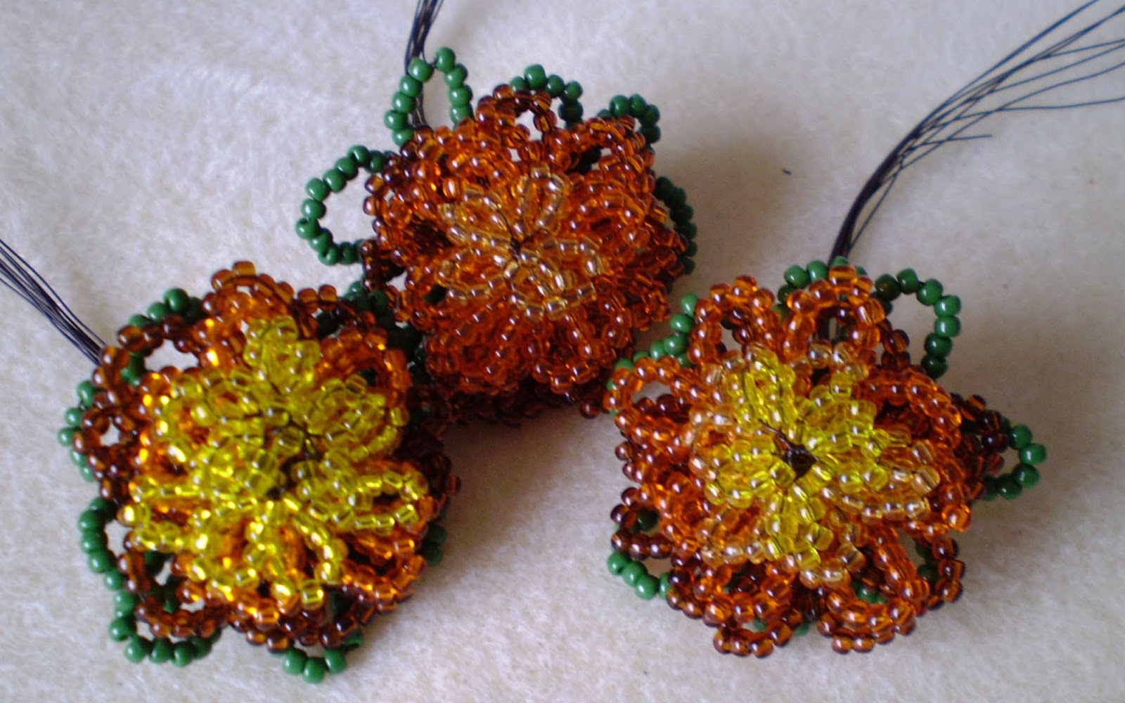 The World of Glitterwitch: Using Beads & Wire