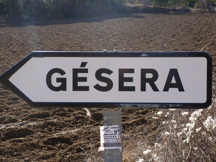 La campana de Uesca: TUMBAS ANTROPOMORFAS DE GÉSERA