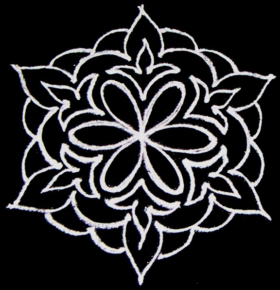 Vanathi's Rangoli / Kolangal: Freehand Flower Rangoli - Without Colors