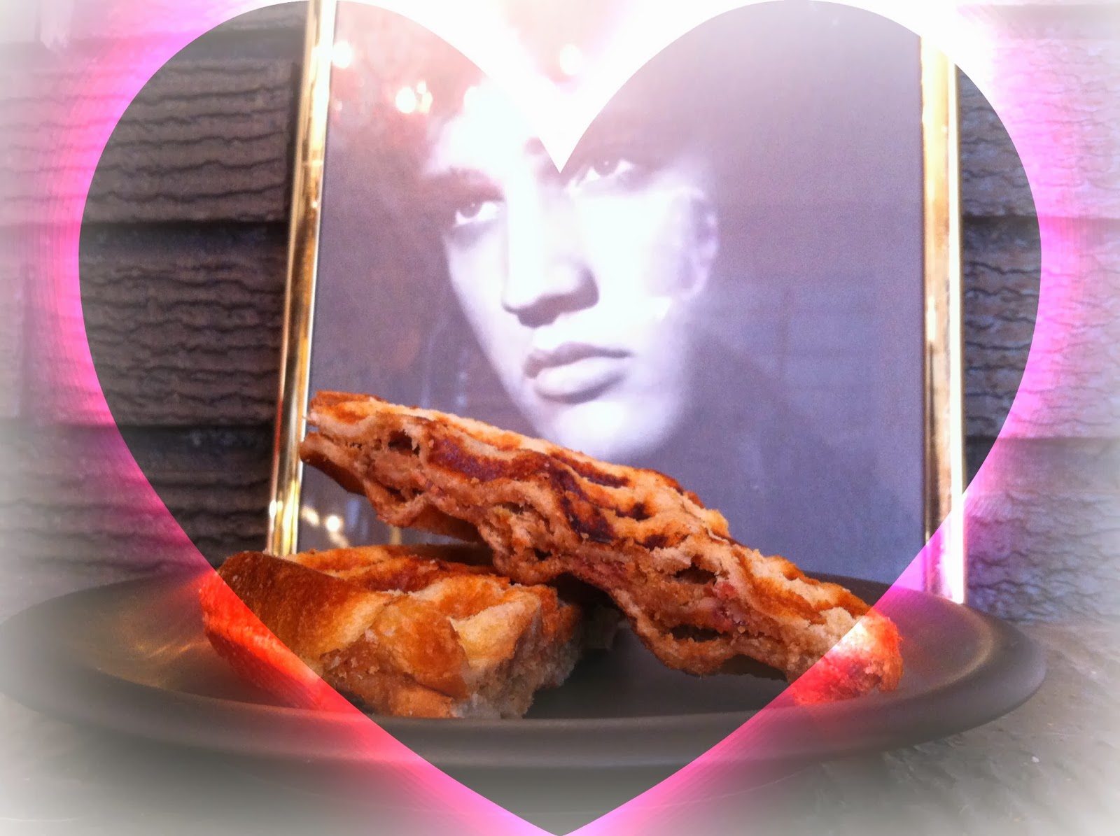 Food Swoon: Happy Birthday Elvis!! Peanut Butter, Banana, & Bacon ...