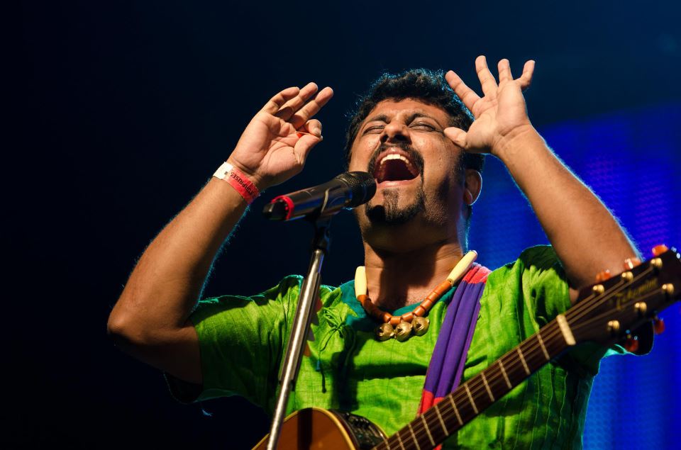A Profile of Raghu Dixit