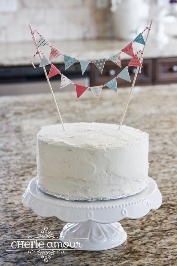 Cherie Amour: DIY Paper Banner Cake Topper