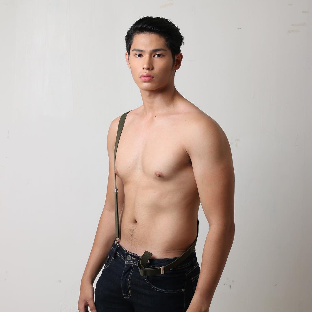Man Central: Joshua de Leon: Shirtless