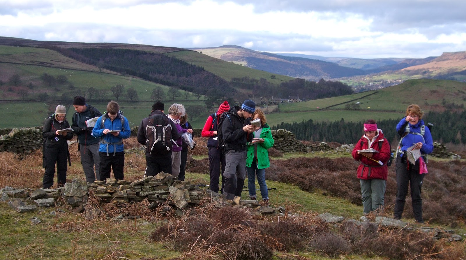 Map Reading and Navigation Courses in The Derbyshire Peak District.