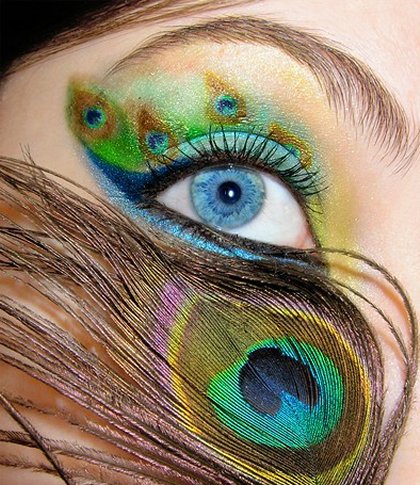 Crazy Eye Makeup Ideas - Global Women Panel
