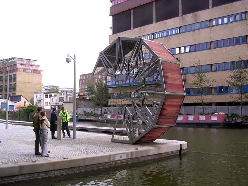 Rolling Bridge in London