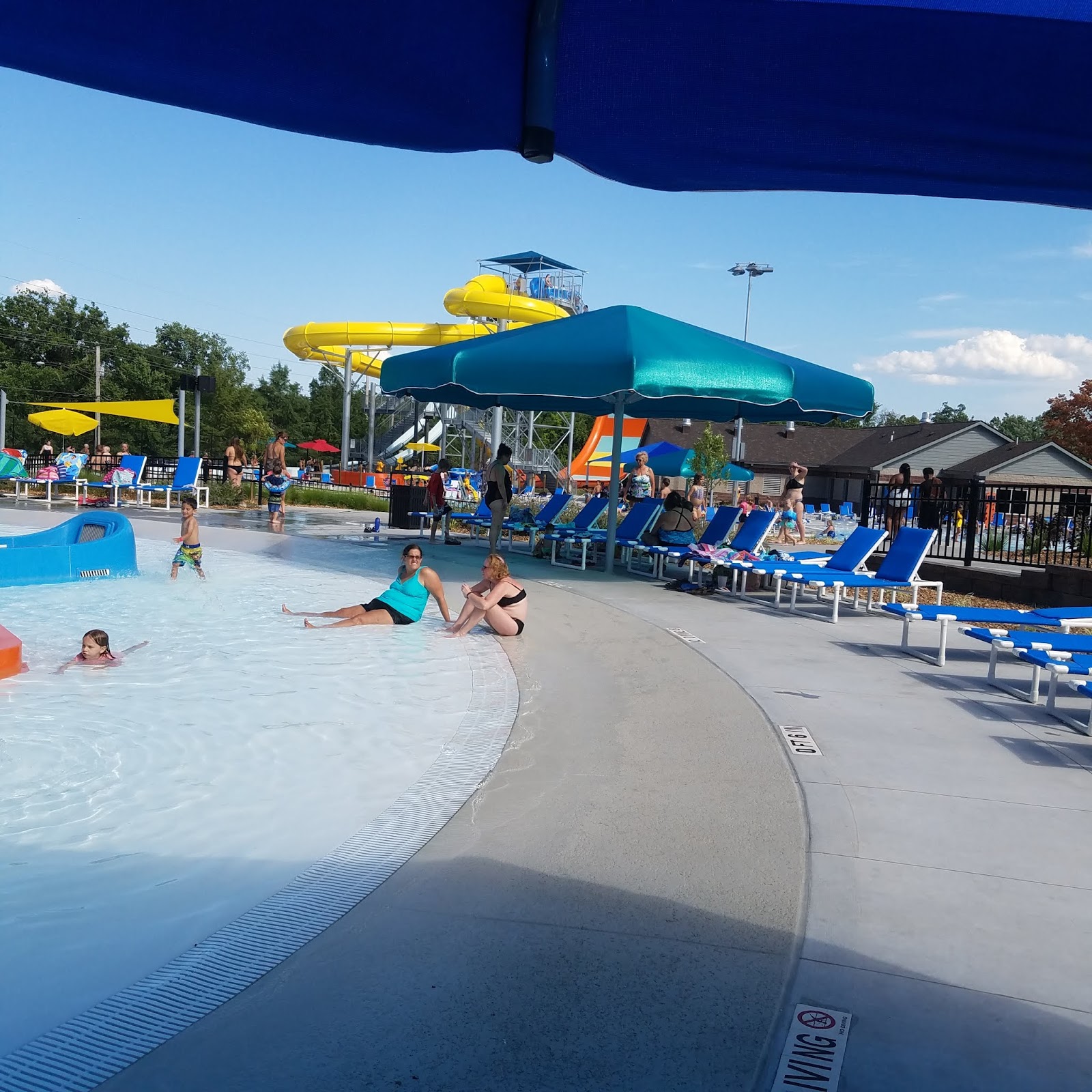 Play St. Louis: Wapelhorst Aquatic Facility, St. Charles
