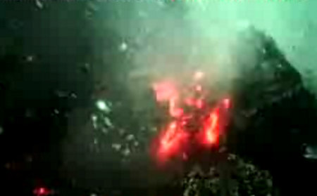 Ada Kobaran Api di Dasar Laut | Emma's World