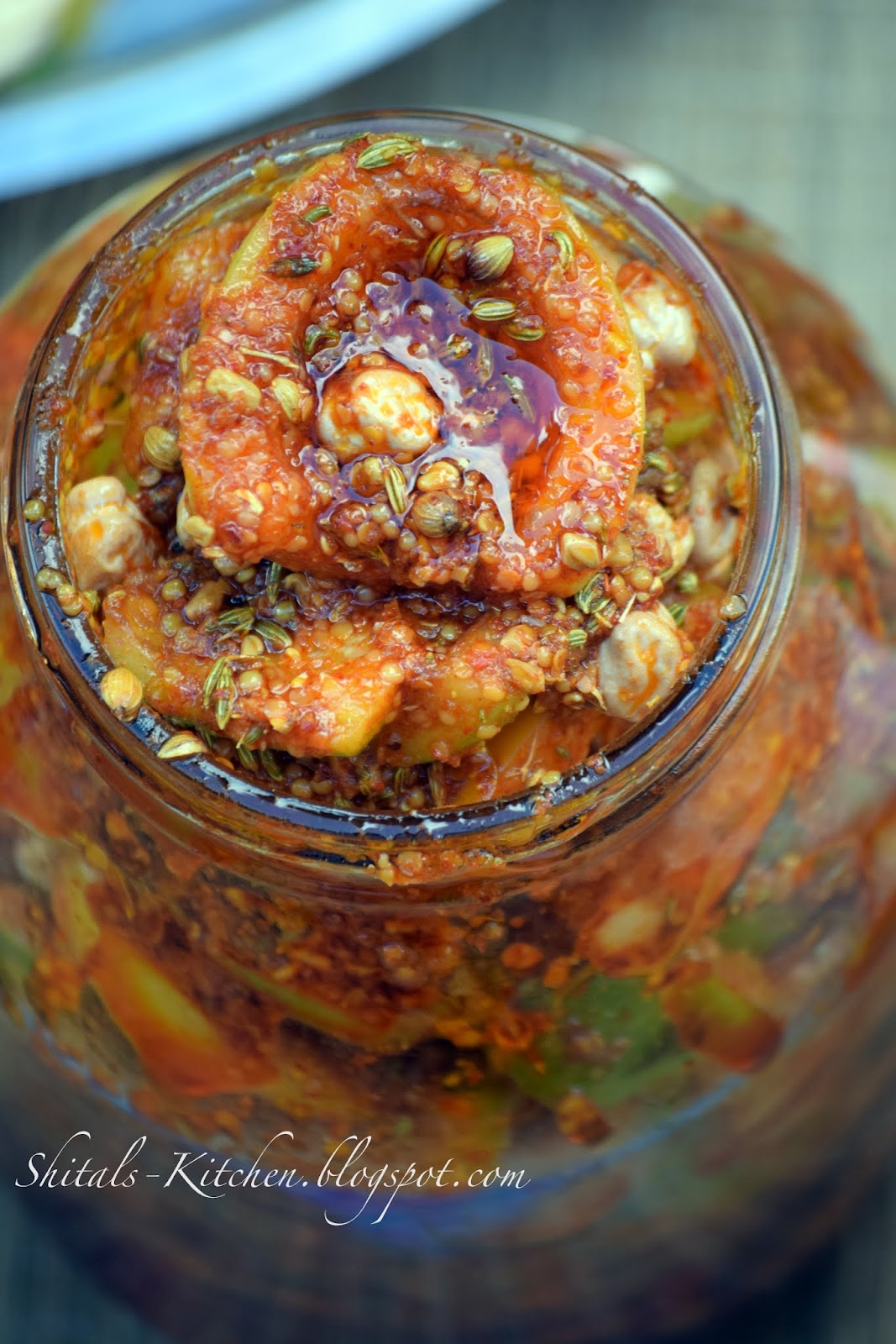 Shital's-Kitchen: Loquat Pickle