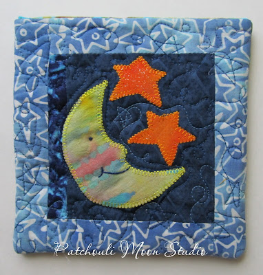 Patchouli Moon Studio: Quilted Trivet Covers