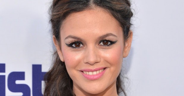 Steal Rachel Bilson's Red Carpet Make Up Look of Winged Eyes and Pink Lips