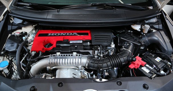 Teste e V.R do Drive Club: Honda Civic IX Type R 2 litros 16V Turbo.