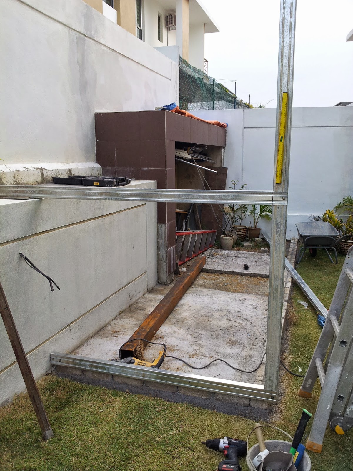 TruelyMe........: DIY store luar rumah.