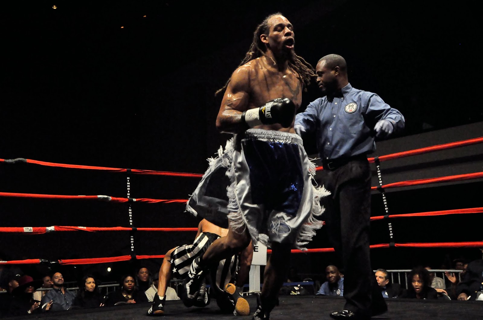 Boxing Along The Beltway: Johnson Wins Unanimous Decision!