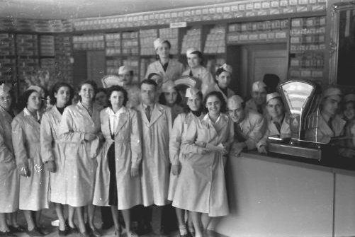 CZERNOWITZ: Willy Pragher (1908-1992) - Thirty Out Of One Million ...