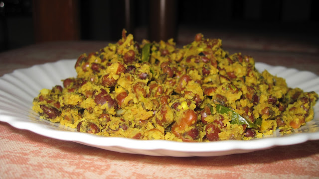 kottayam ruchi: Vanpayar thoran ( Red cow peas)