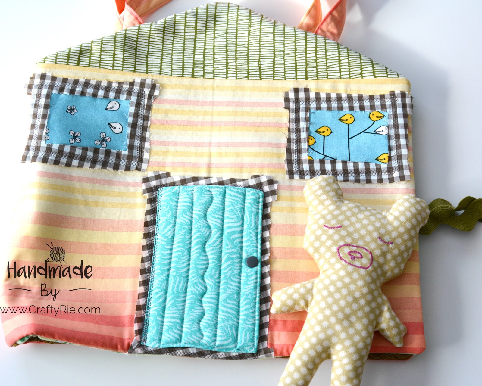 CraftyRie: A Quiet Play book