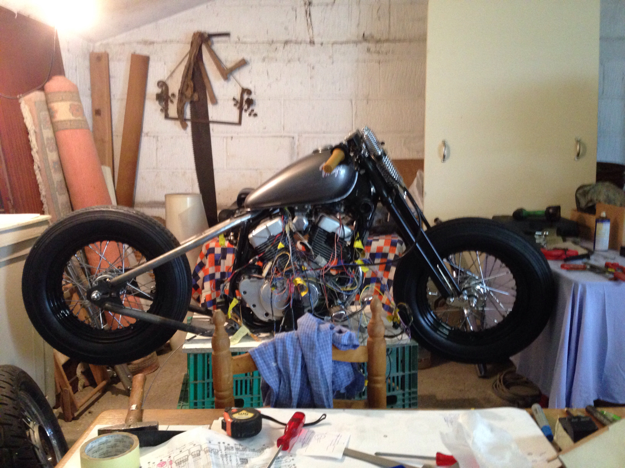 Yamaha Virago XV 250 '93 Hardtail Bobber Conversion: New wheels