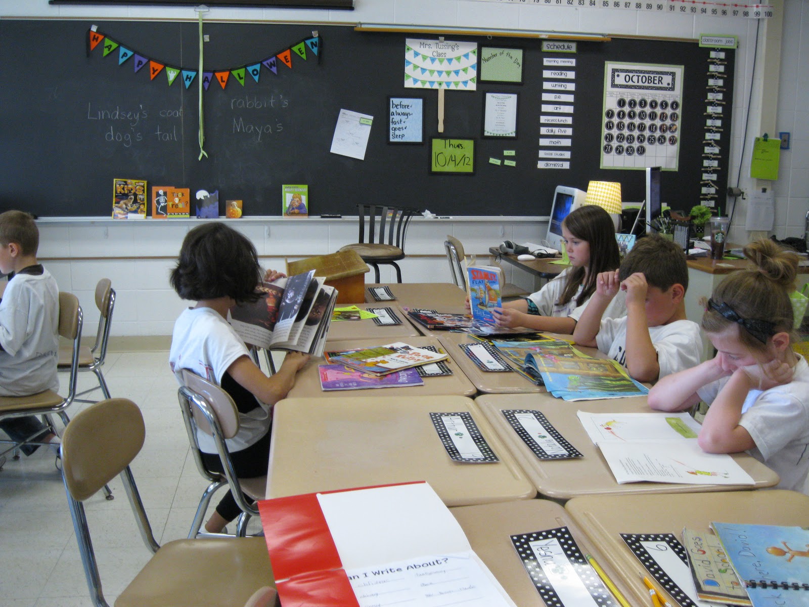 Mrs. Tussing's Class: Stop, Drop and Read!!