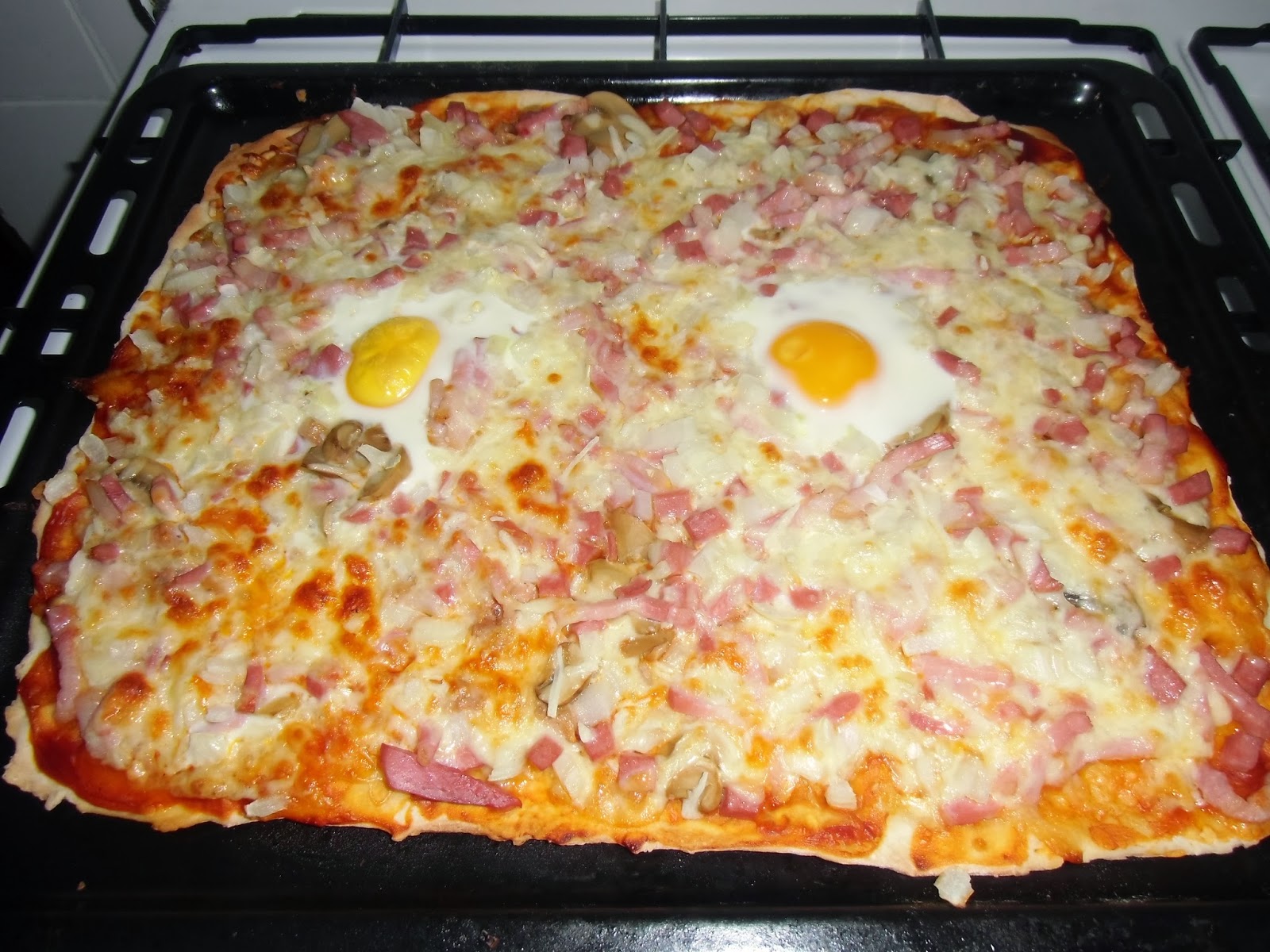 Mi Sartén: Pizza casera de gambas al ajillo