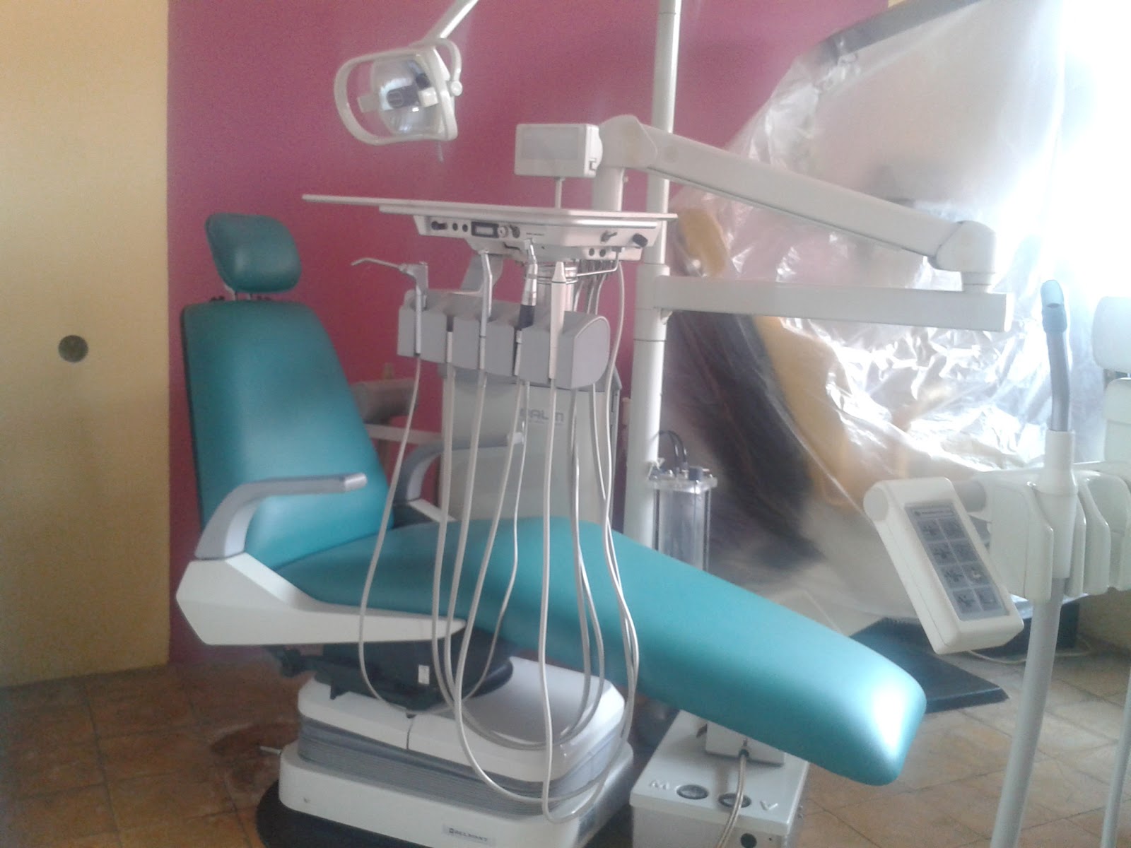 Peralatan Kedokteran: Dental Unit