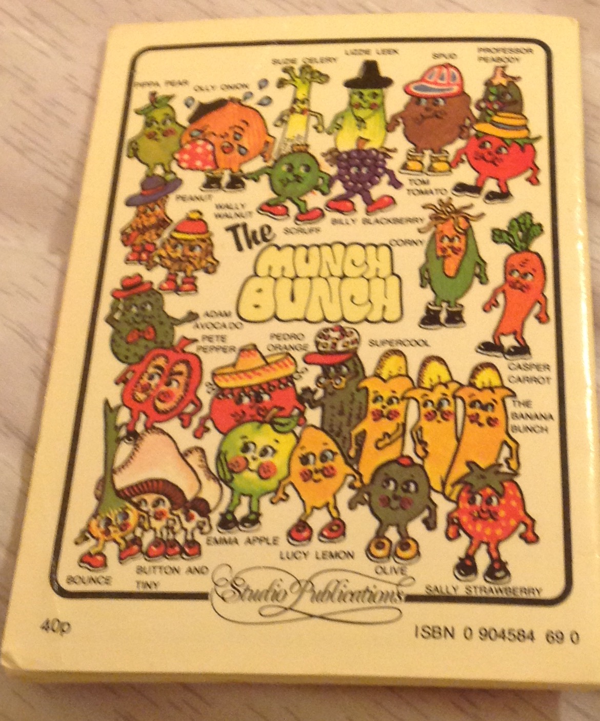 Netflix and Children: Classic book review: The Munch Bunch Series