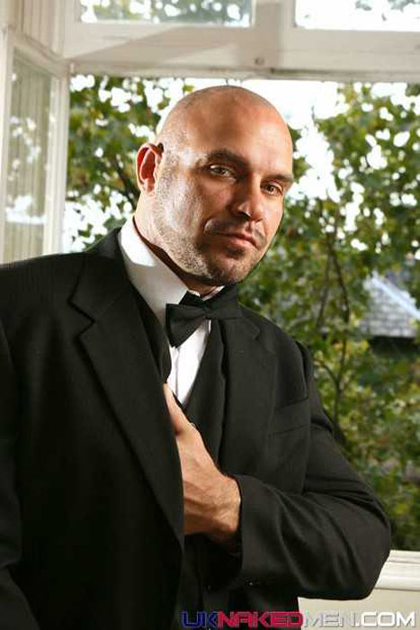 Brutos-Eros: Axel Ryder