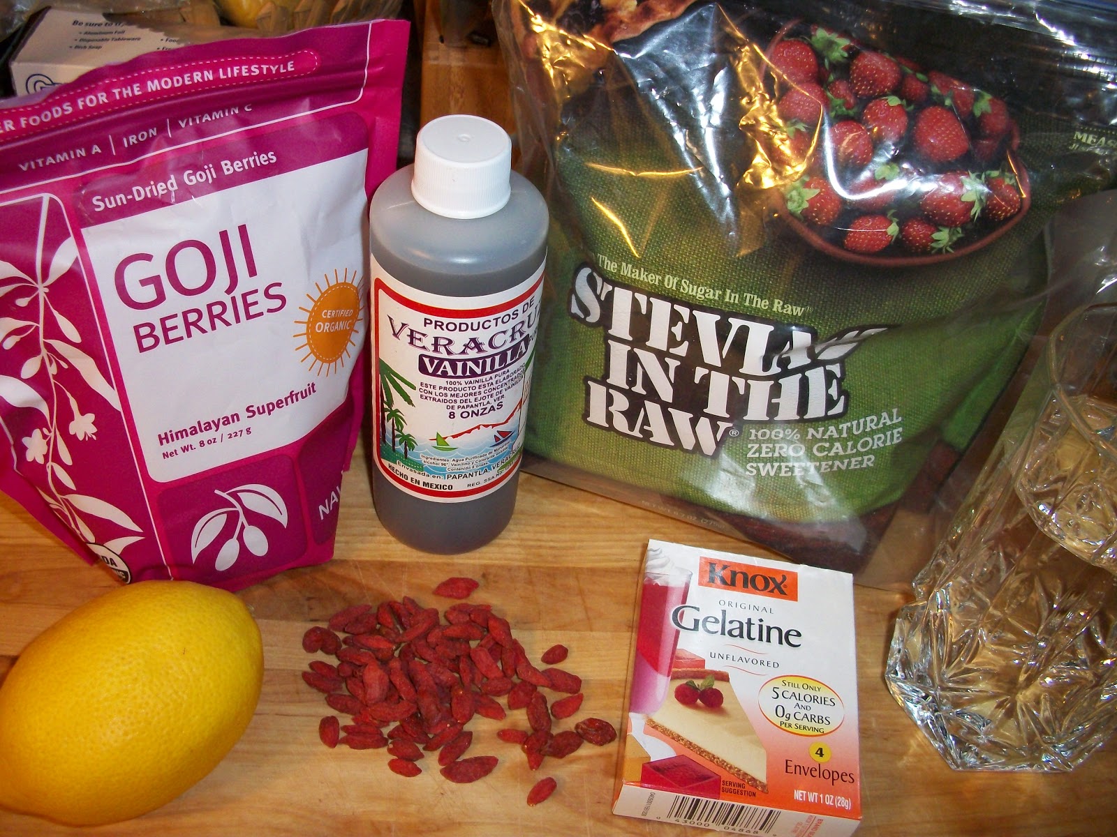 Cooking with love ! : Dulceata de fructe Goji ( Goji berry jam)