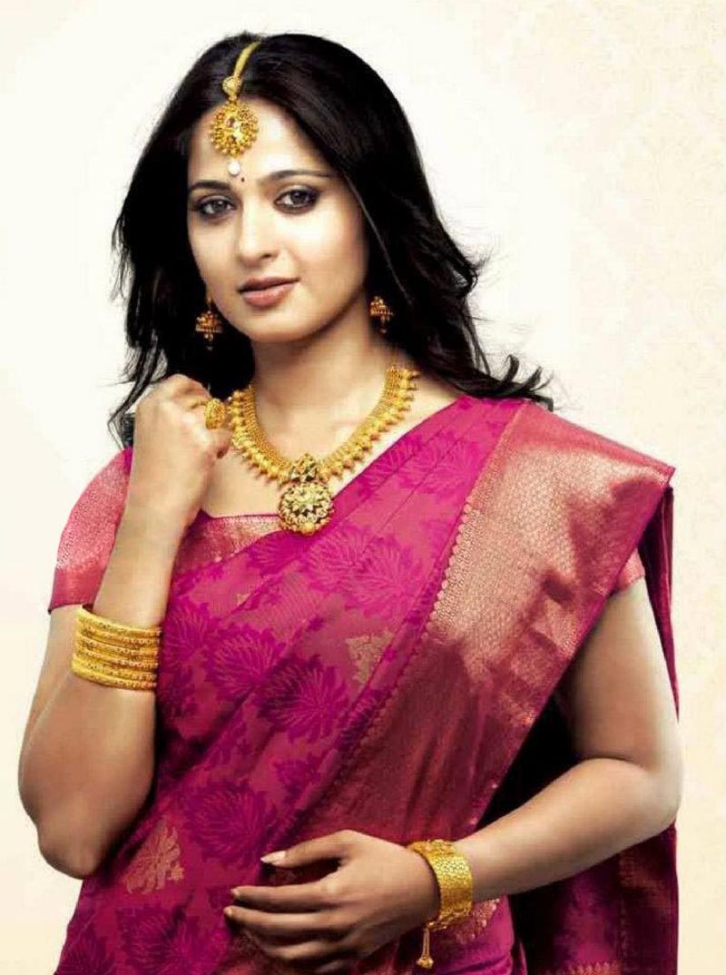 Anushka Shetty Latest Saree Still,Anushka Shetty Saree Still,Anushka ...