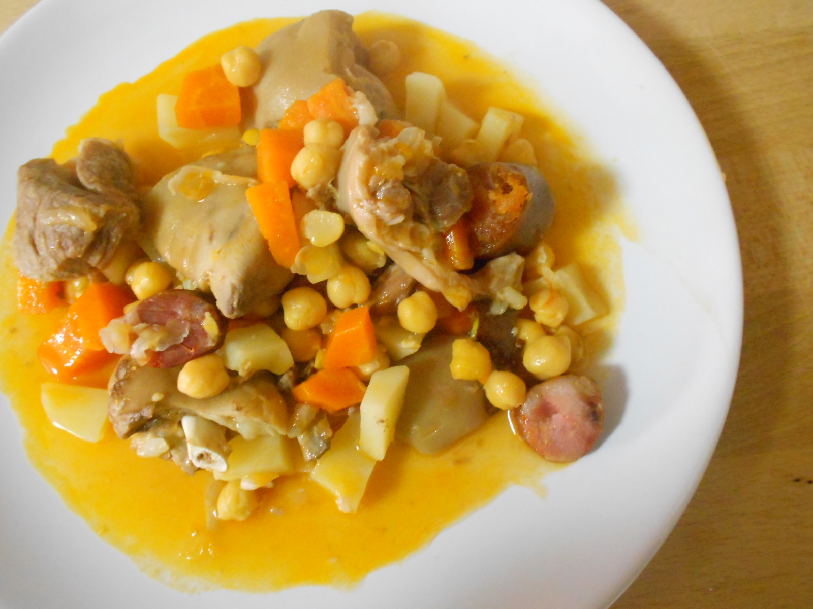 Panela ao lume: Chispe de Porco com Grão