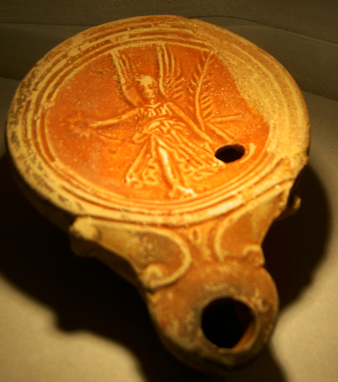 Arqueocerámica: Lucernas romanas de la provincia de Alicante, la ...