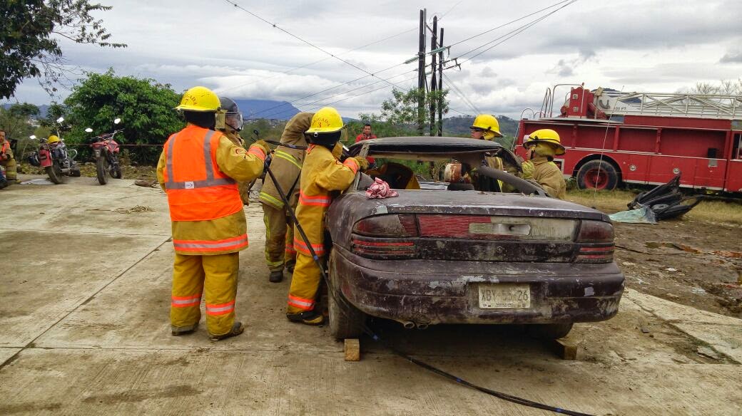 Prácticas de taller de extracción vehicular. - Noticiero G ::: Diario ...